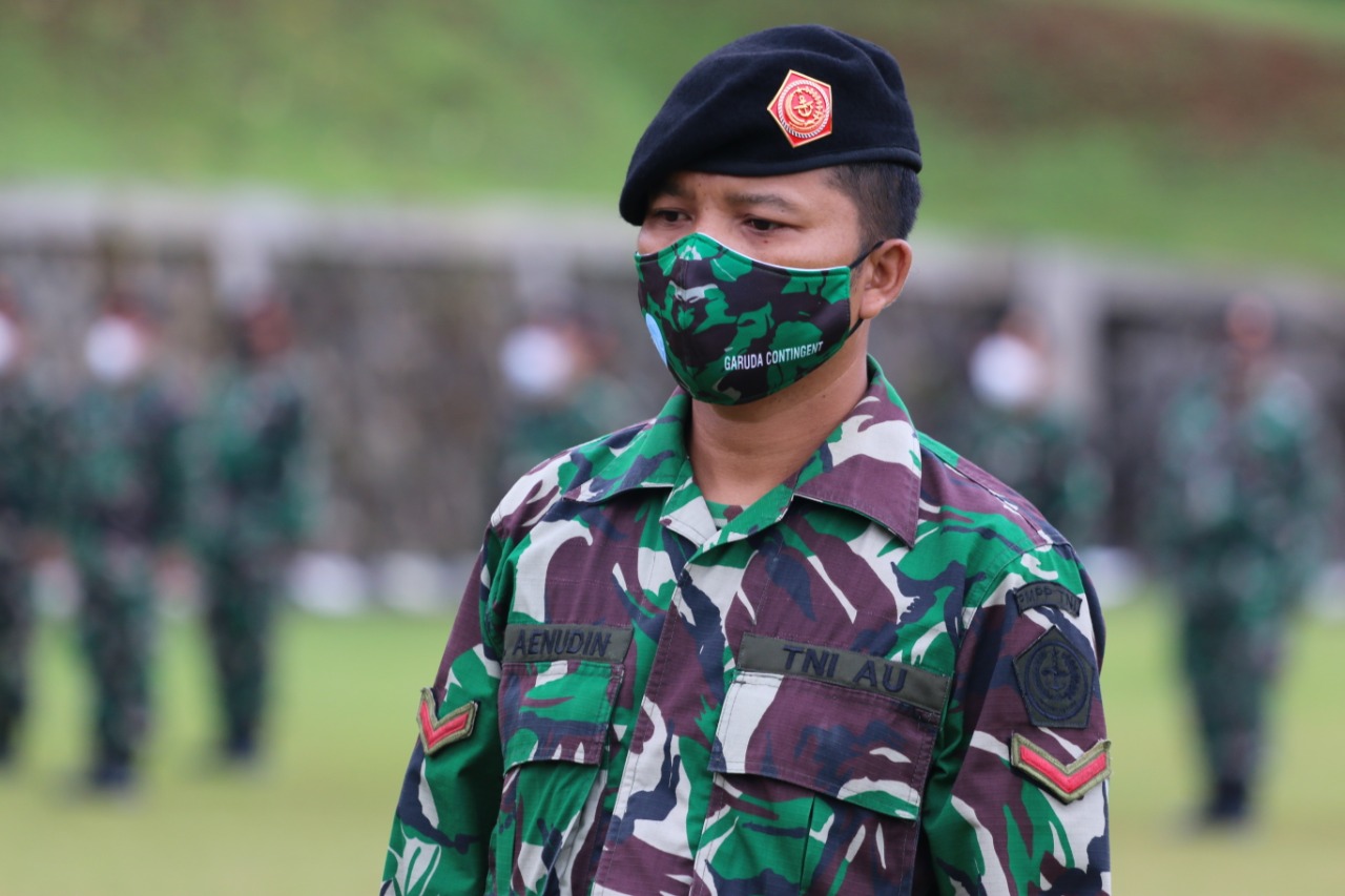 KEHORMATAN BAGI 33 PRAJURIT TNI DI PUSAT MISI PEMELIHARAAN PERDAMAIAN ...